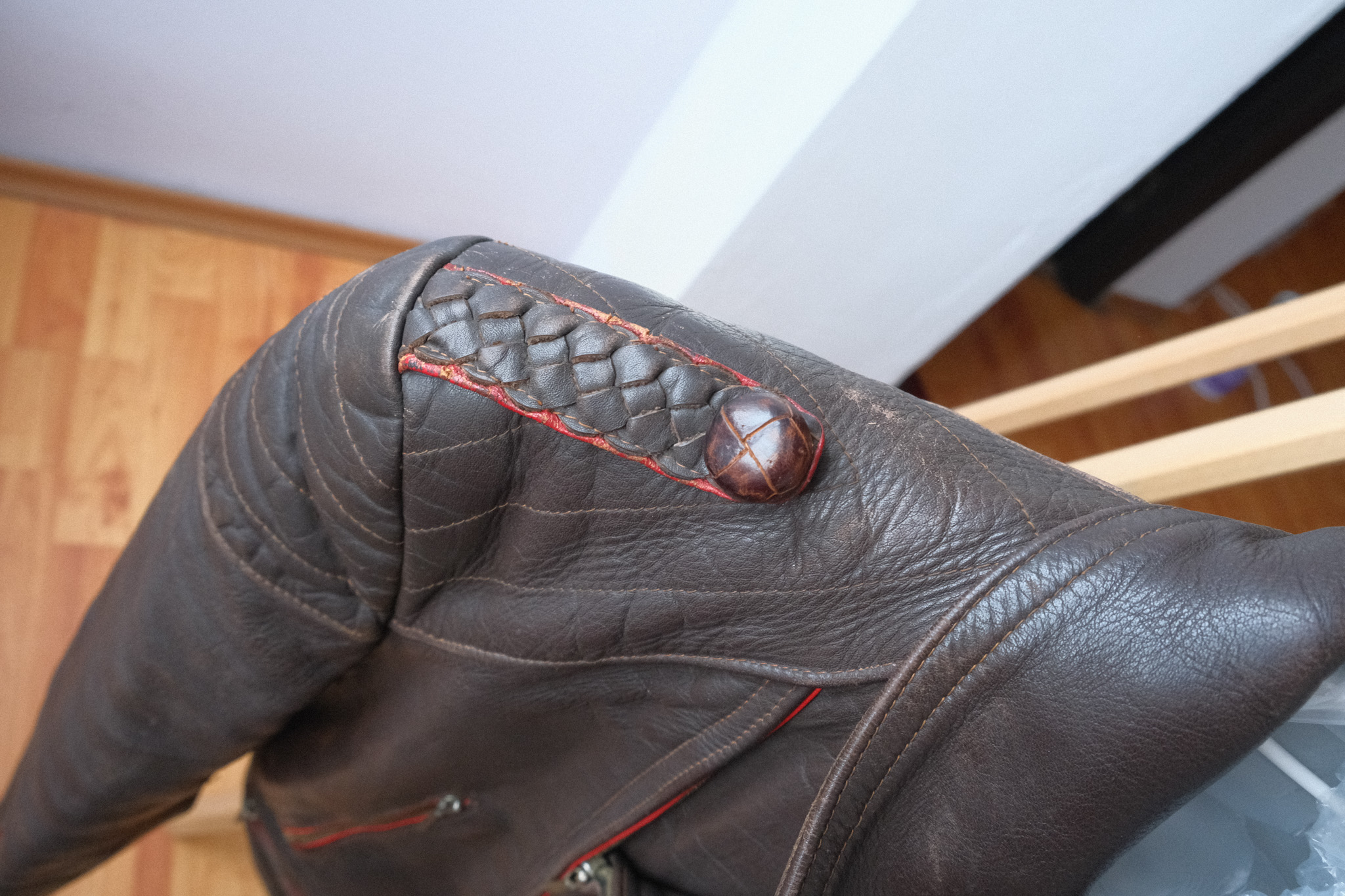 Need help with Leather Jacket ID (German Wartime Era) | The Fedora Lounge